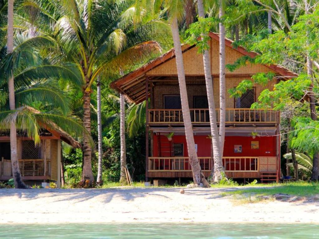 PORT BARTON TRAVEL GUIDE — Palawan Island